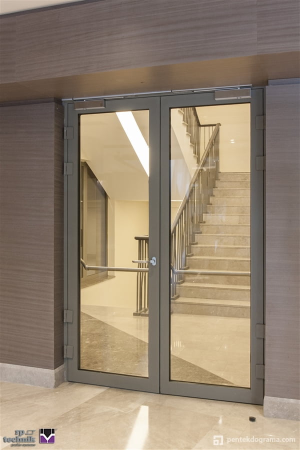 Fire Rated Door // RP-hermetic 70 FP - Pentek Joinery